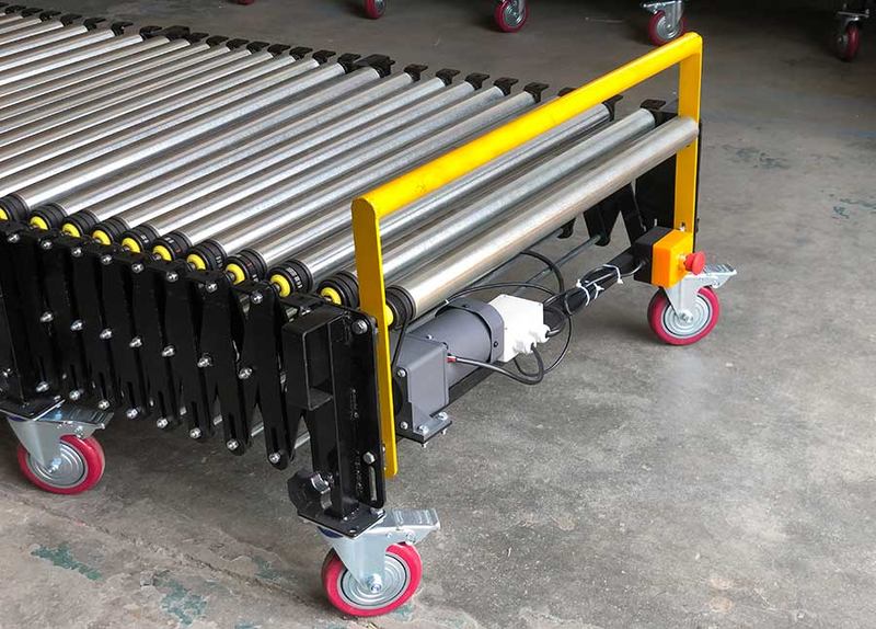 Extendable Power Roller Conveyor With Side Guide Rollers Yifan Conveyor